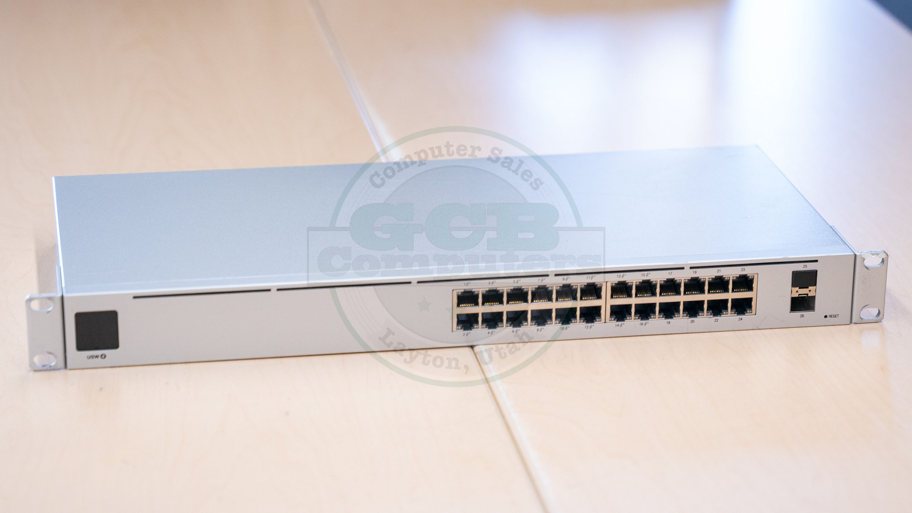 Ubiquiti Unifi 24 Port PoE+ Switch Gen2 USW-24-POE – GCB Servers ...